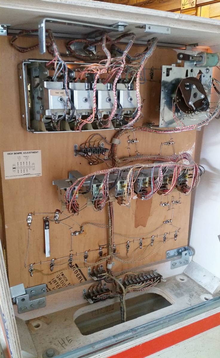 Gottlieb pin-up pinball machine for sale